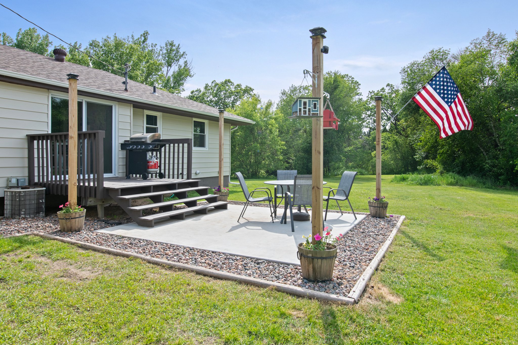 9725 285th Ave NE, North Branch, MN 55056