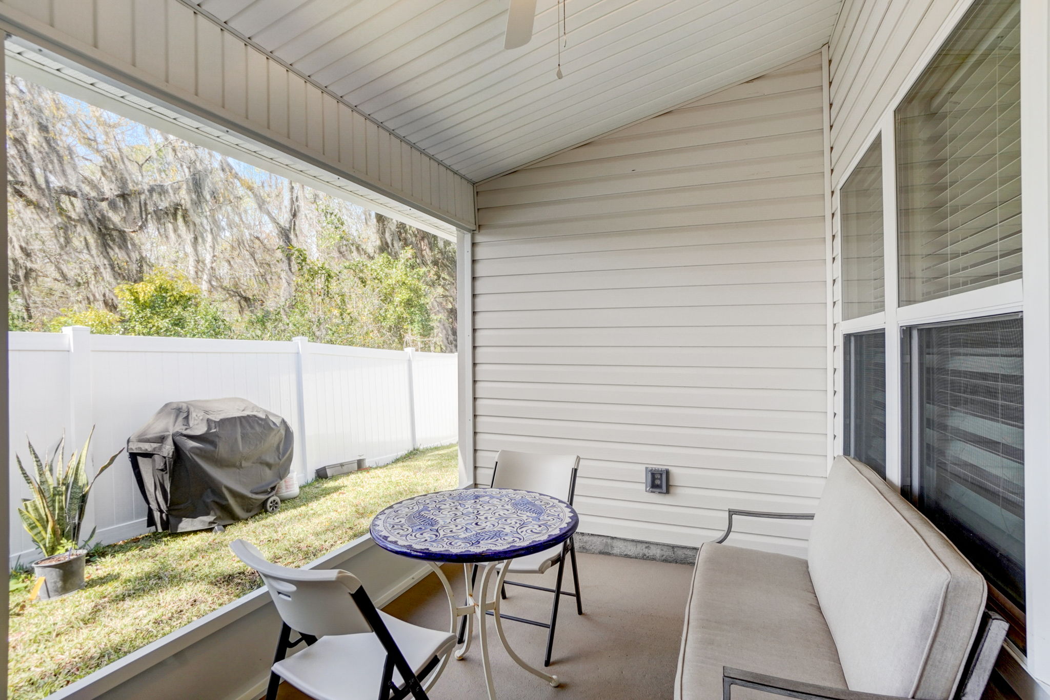 9894 Olivia St, Jacksonville, FL 32219 | Zillow Media Experts