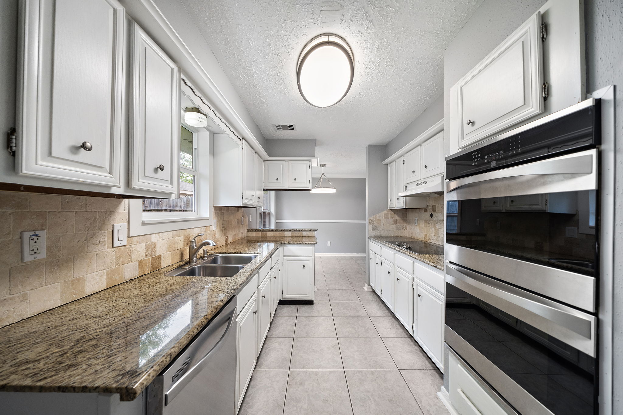 9923 Sageaspen Ln, Houston, TX 77089 | Strata Visuals