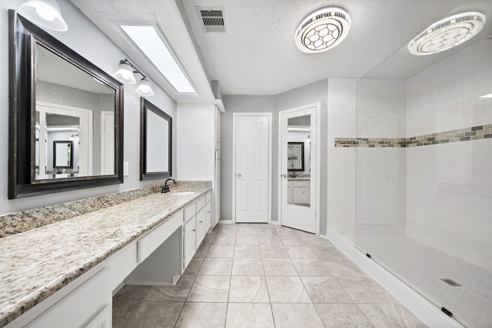 9923 Sageaspen Ln, Houston, TX 77089 | Strata Visuals