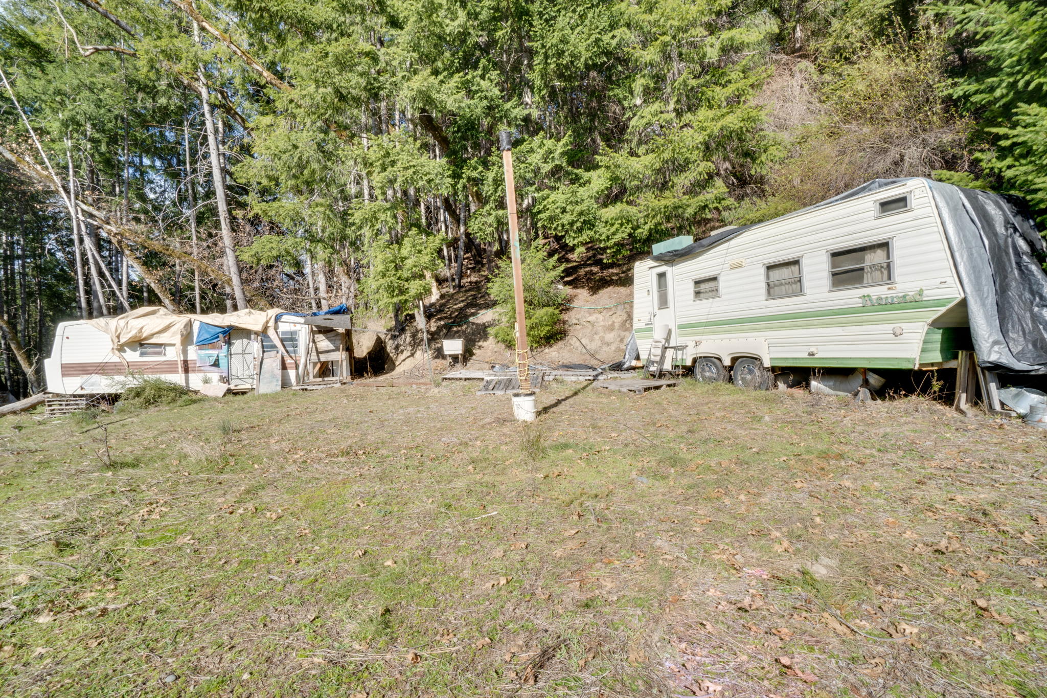 Score your Hunters Retreat and off Grid Homestead Now | Sarah Wagner Photo