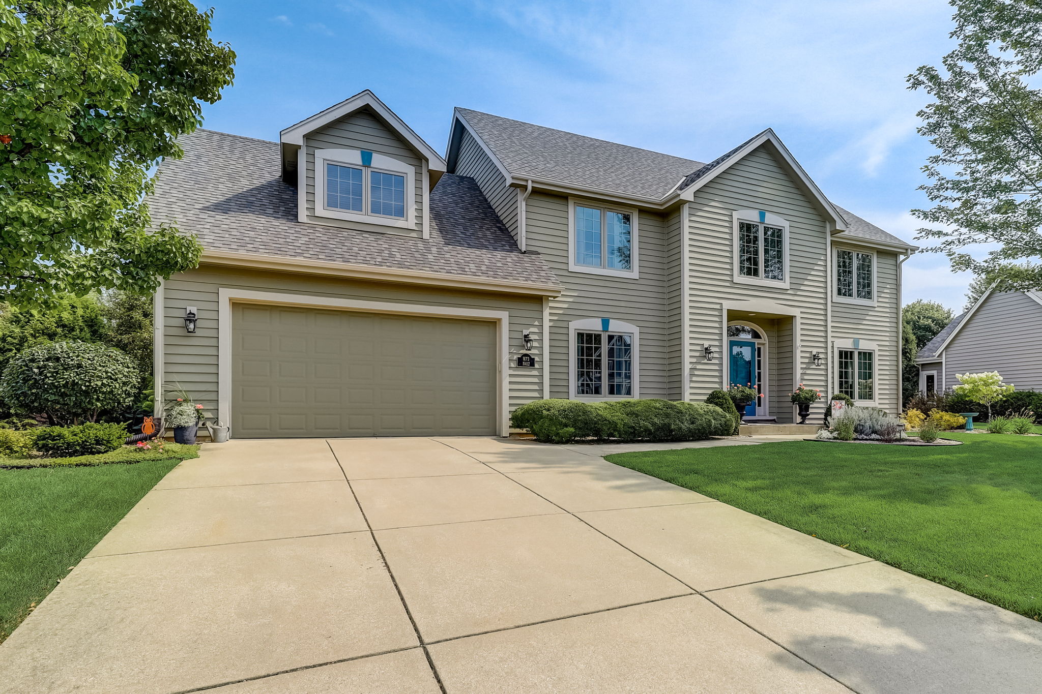 W73N412 Greystone Dr, Cedarburg, WI 53012 | ShowingTime+ Listing Media ...
